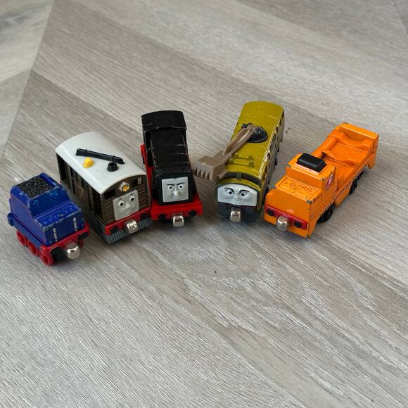 Mattel | Toys | Lot Of 5 Thomas Tank Engine Train Cars Toby Diesel ...